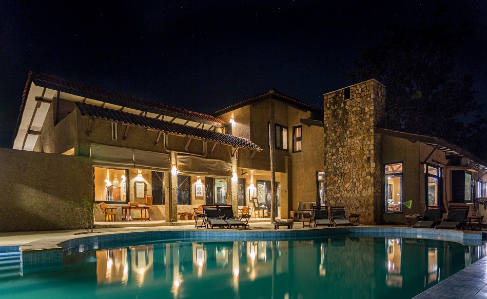 The Kings Lodge is an ecolodge nestled in a large natural forested ...